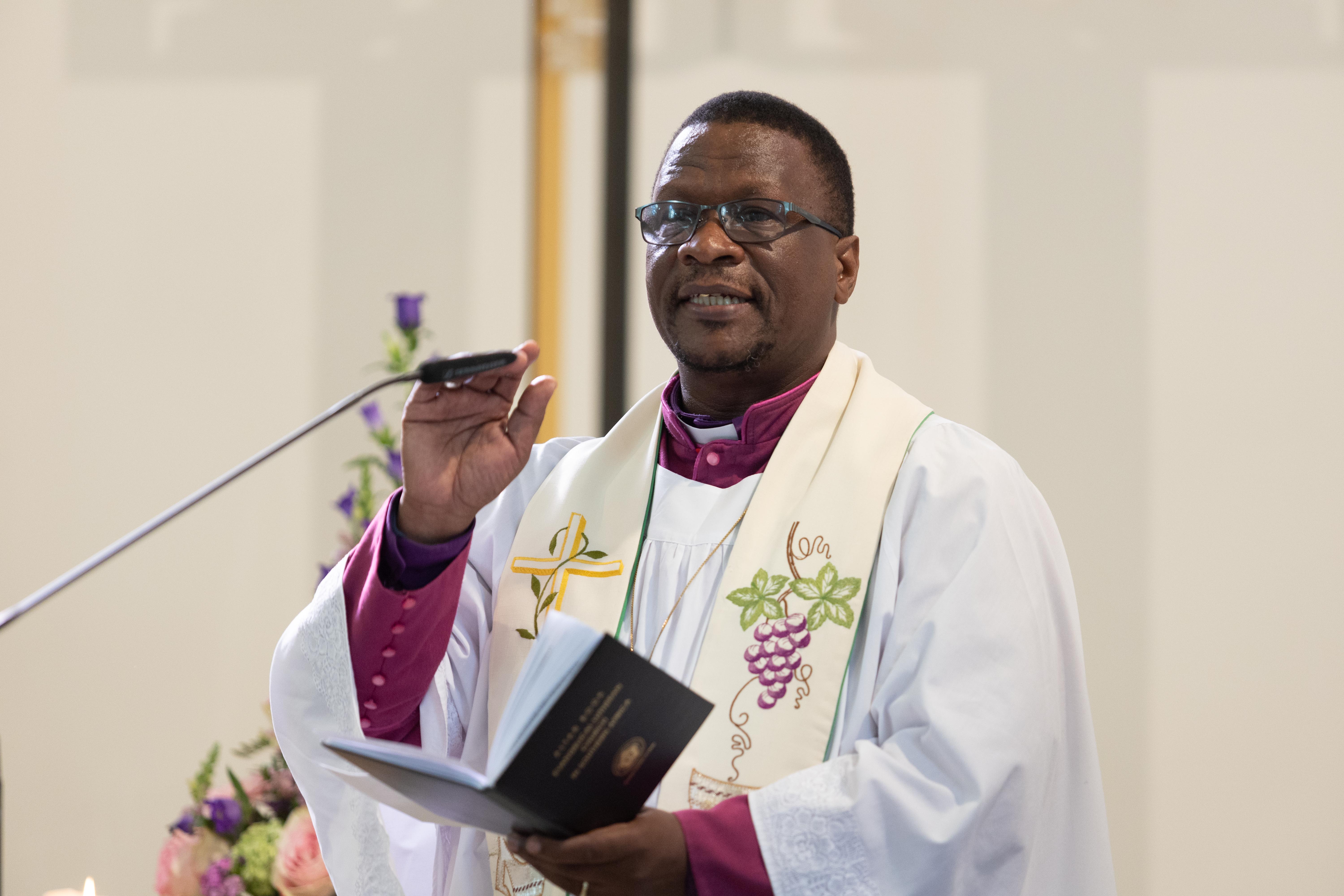 EKKW Website: Südafrikanischer Bischof zu Gast in Kurhessen-Waldeck