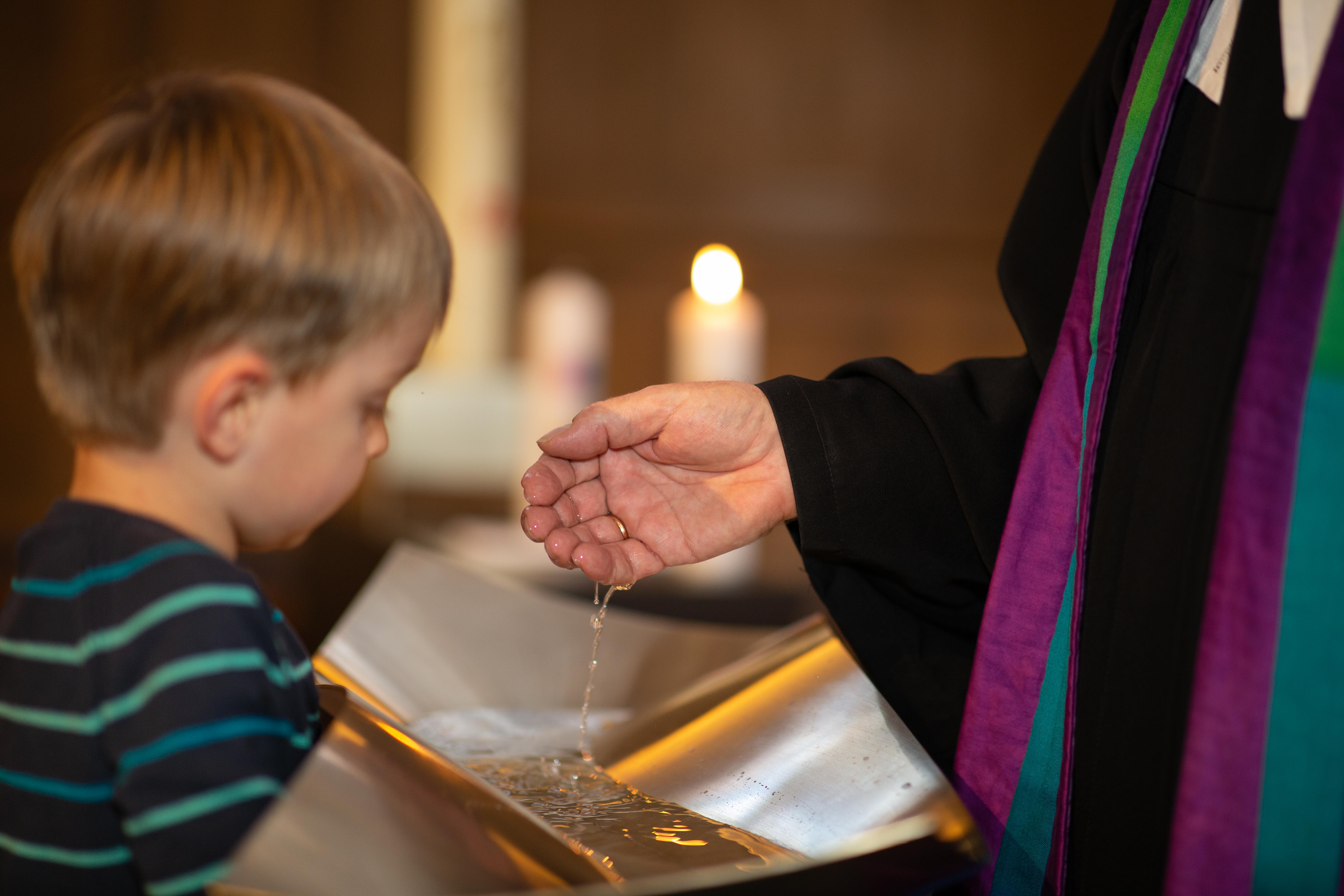 EKKW Website: Im Leben begleiten - Taufe